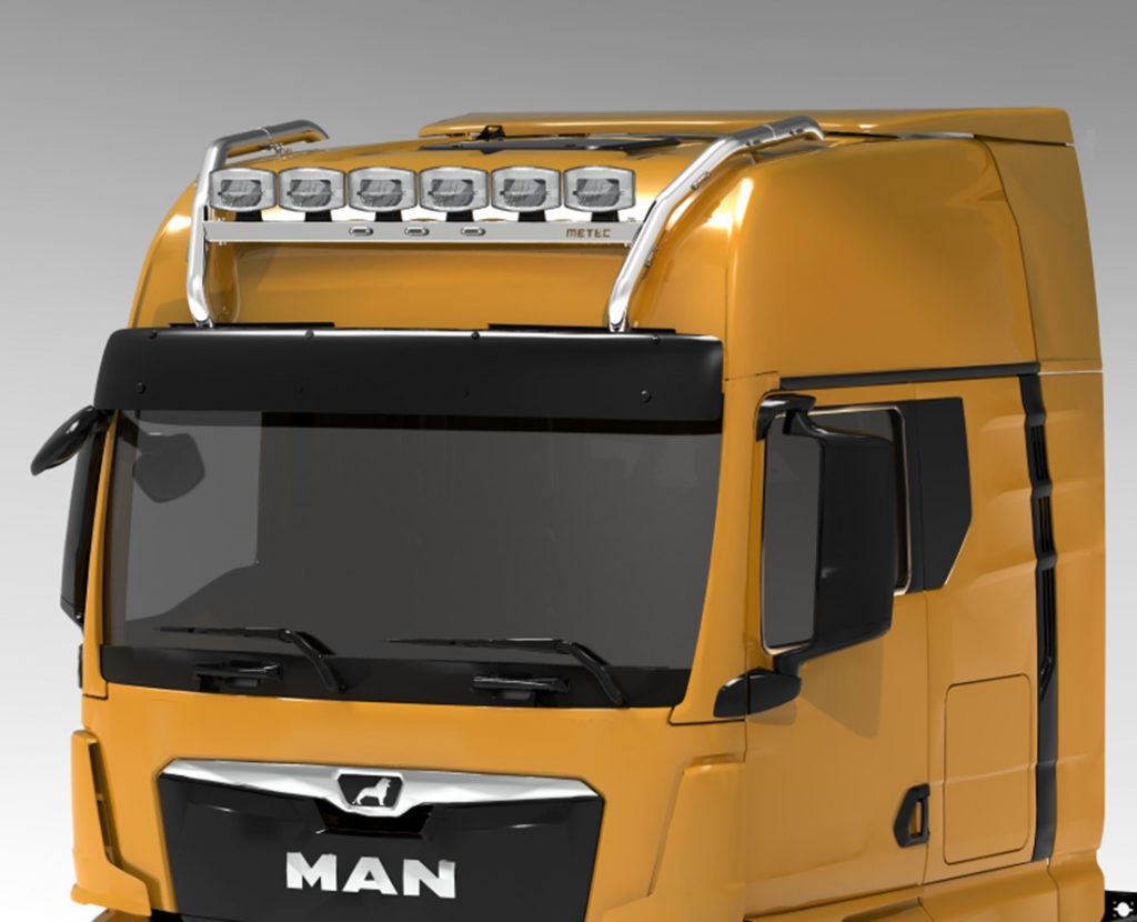 MAN TGX 2020 on GX cab Crossbar roof bar - Spot On Truck Bars